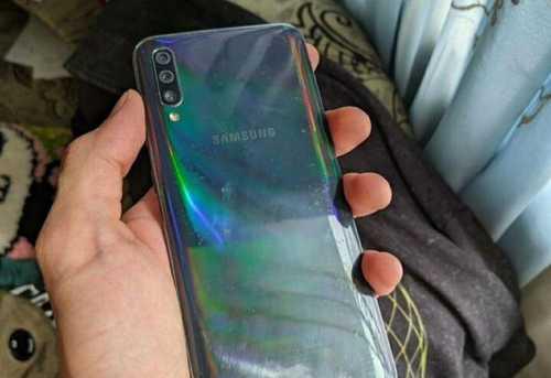 Samsung Galaxy A70, 6/128 ГБ