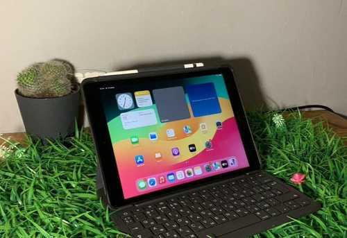 Чехол-Клавиатура Logitech Slim Folio iPad 10.2