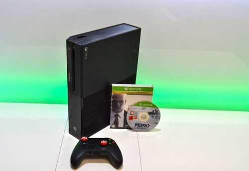 Xbox One 1TB + Два Диска