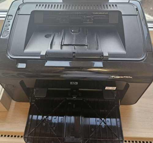 Принтер лазерный HP laserjet P1100. На брони