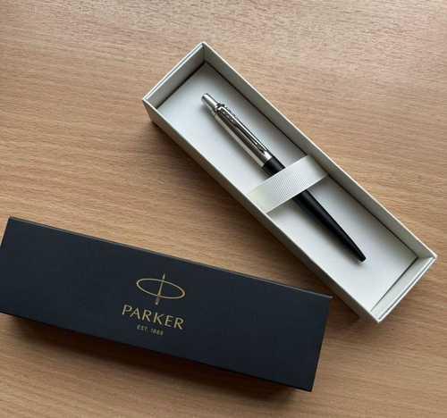 Шариковая ручка Parker