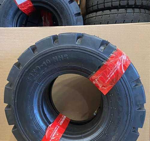 Покрышки 23x9-10 на вилочный погрузчик