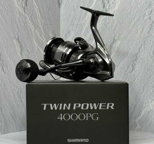 Shimano 24 Twin Power 4000PG (б/у)