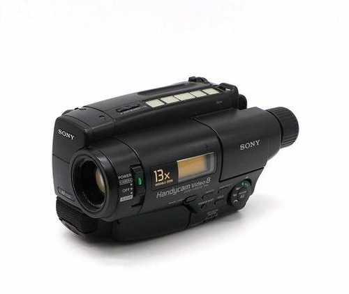 Видеокамера Sony CCD-TR401E