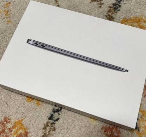 MacBook Air 13 (2020, M1), 256 ГБ, M1 (8-core), RAM 8 ГБ, GPU 7-core