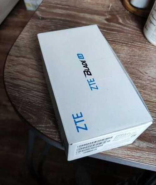 Телефон ZTE blade L8