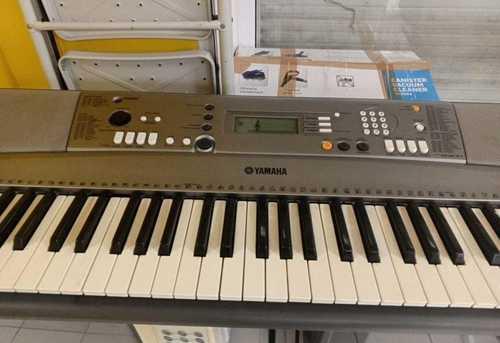 Синтезатор yamaha psr r300