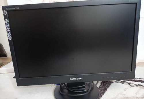 Монитор Samsung
