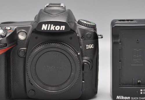 Nikon D90 (52.200 кадров)