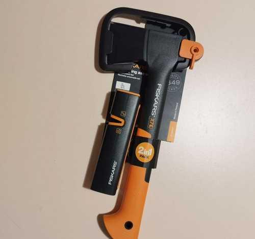 Топор fiskars x7