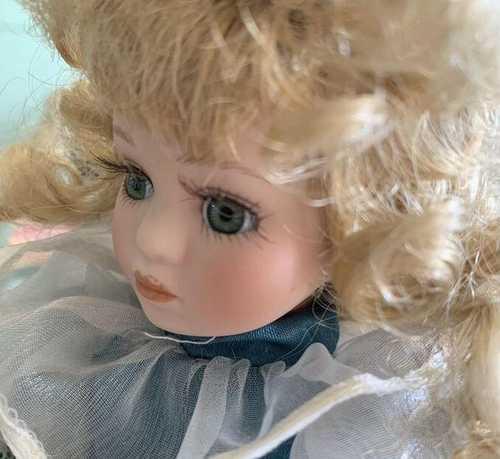 Кукла фарфоровая remeco collection UK