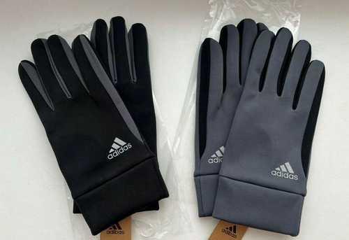 Спортивные перчатки adidas