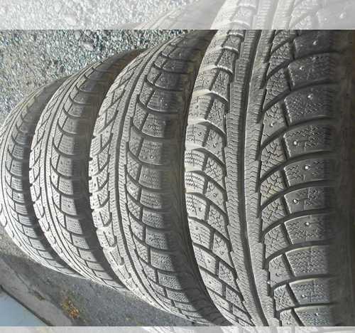 Matador MPS 500 Sibir Ice Van 205/65 R15