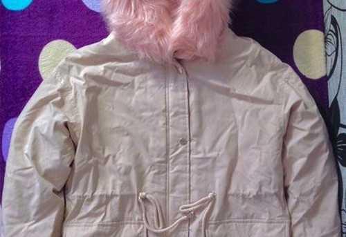 Куртка зимняя бежевая с розовым мехом новая 152
