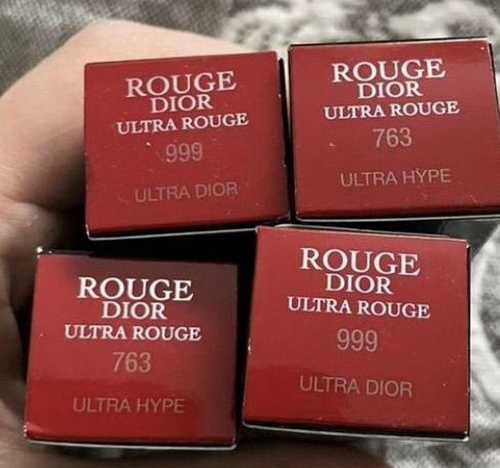 Помада Dior rouge