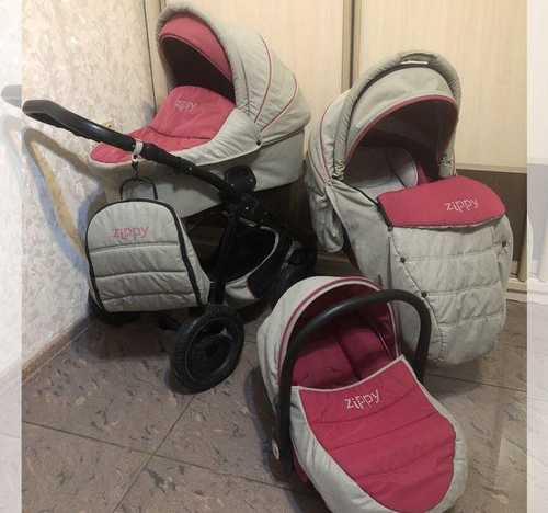 Коляска zippy sport 3 в 1 почти новая