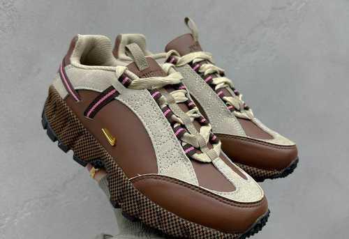 Кроссовки Nike Air Humara Ale Brown Gold