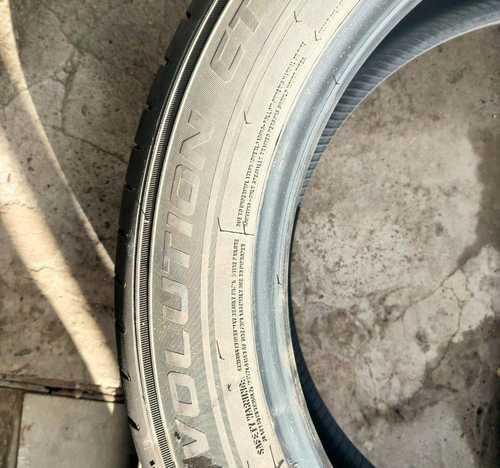 Cooper Evolution CTT 225/55 R19 99H