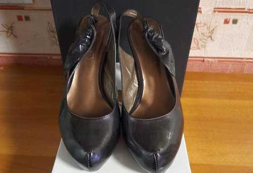 Туфли женские, Италия. Цвет чароид. 37 размер