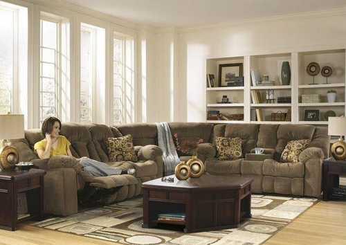 Угловой диван Ashley Furniture +Cтол в подарок