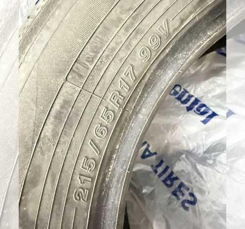 Yokohama BluEarth AE50 215/65 R17 99V