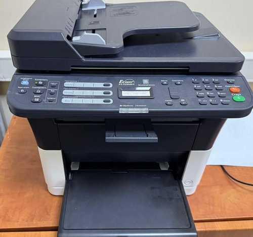 Мфу kyocera fs-1125mfp в идеале с коробкой