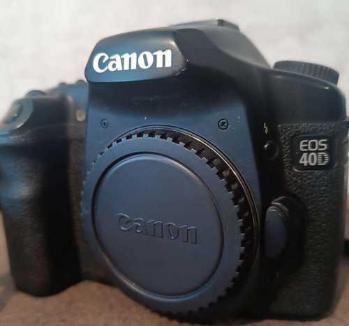 Зеркальный фотоаппарат Canon 40d