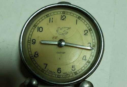 Часы будильник Мир СССР