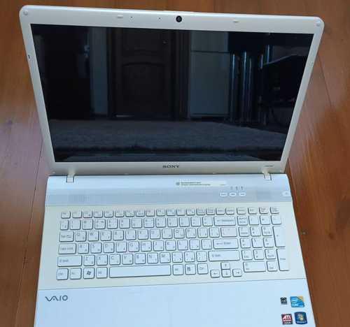 Ноутбук sony vaio 17.3