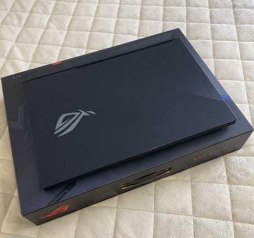 Asus rog strix g17 (G712LW)