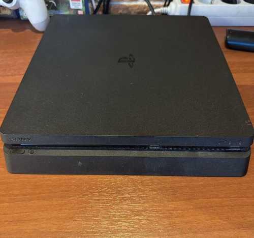 Sony playstation 4 slim