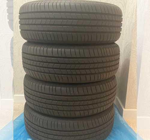 Kumho Ecsta HS51 205/60 R16 92H