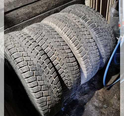 Nokian Tyres Hakkapeliitta LT 235/85 R16