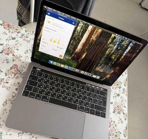 Macbook pro 13 2019 touch bar