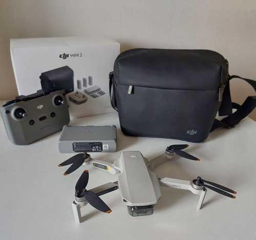 Квадрокоптер DJI Mini 2 fly more combo