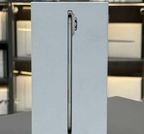 iPhone Air, 256 ГБ