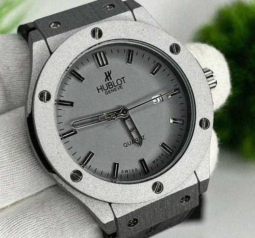 Наручные часы Hublot серые (Арт.43987)