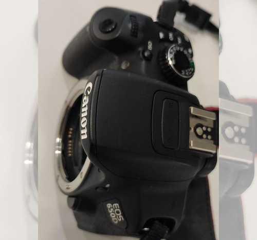 Зеркал ьный фотоаппарат Canon 650d kit с сумкой