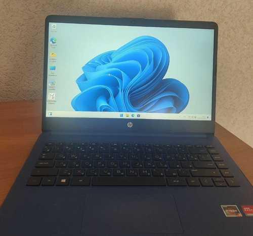 Ноутбук HP laptop 14-s