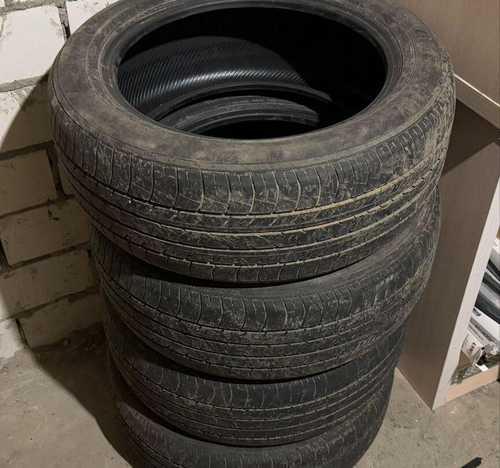 Yokohama BluEarth E70 215/55 R17