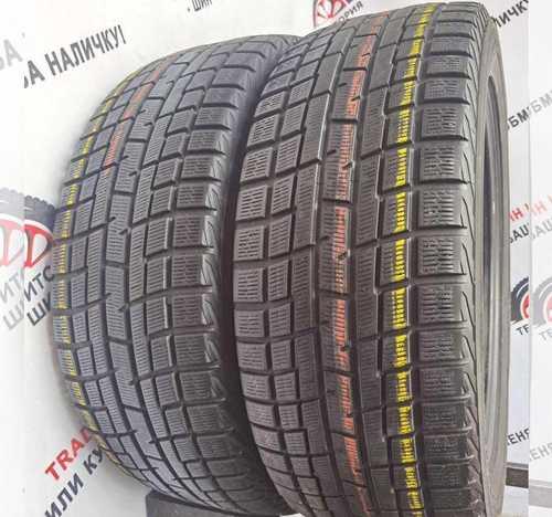 Yokohama Ice Guard IG30 215/55 R17 94T