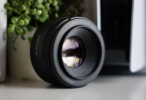 Объектив Canon EF 50 mm f/1.8 stm
