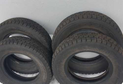 Dunlop DSV-01 145/70 R12C