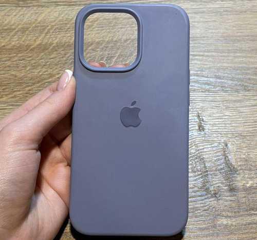 Чехол на iPhone 13 pro