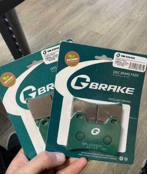 Тормозные колодки Gbrake