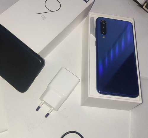 Xiaomi Mi 9 SE, 6/128 ГБ