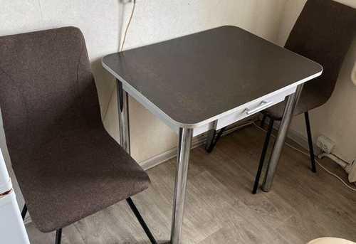 Кухонный стол и стулья бу комплект