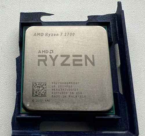 Процессор AMD Ryzen 7 2700