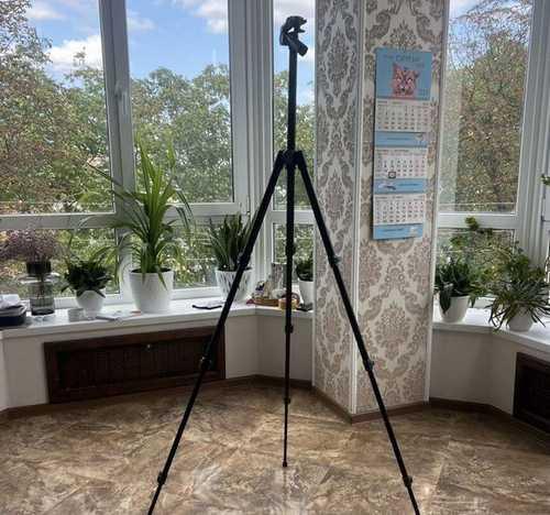 Штатив Manfrotto 718 B