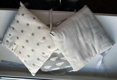 Комплект подушек (бортик) для детской кроватки